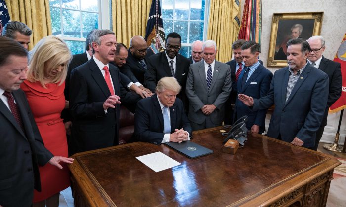 Prayer Power in the White House - John Mark Nielsen Blog Central